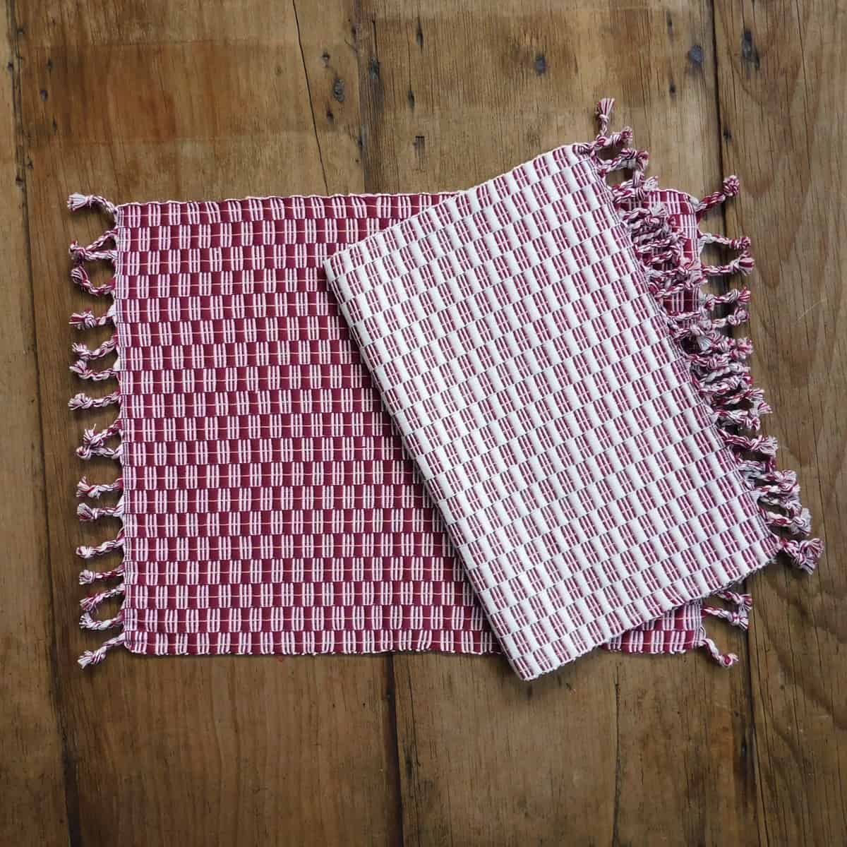 Individual reversible tejido en color corinto / crudo – Casa de los ...